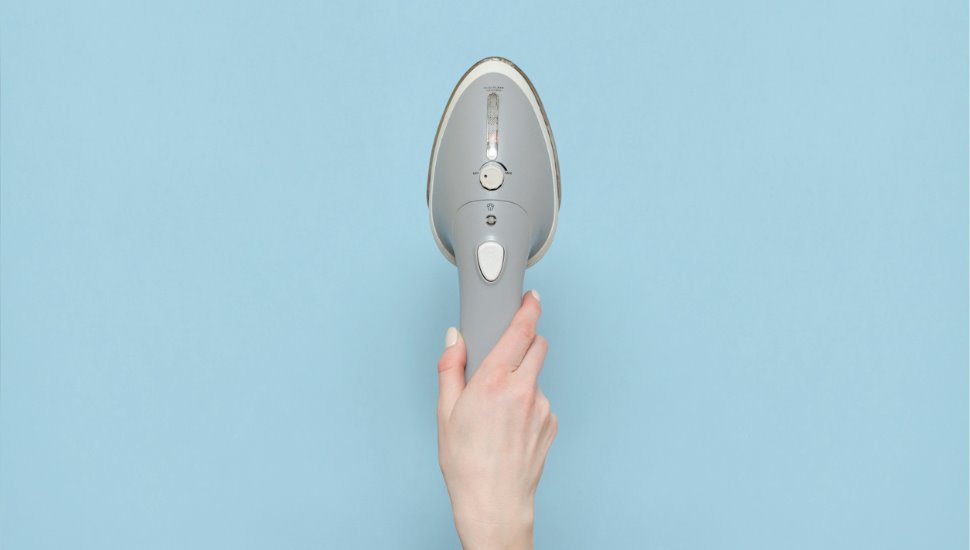 5 Must-Have Winter Travel Gadgets - Start Travel